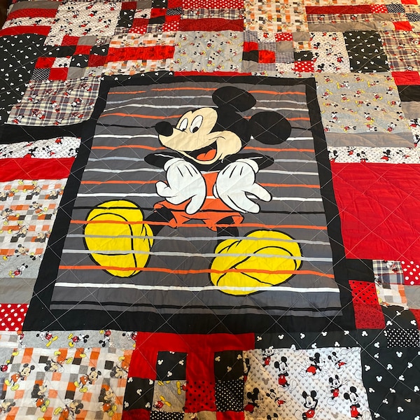 Personalized Quilt - Etsy