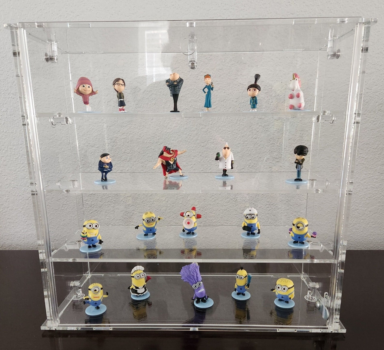 Clear Choice Acrylic Display Case With Shelves and Locking Door ...