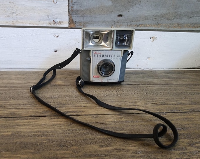 Kodak Brownie Starmite Camera With Kodak Starmite Carry Case camera ...