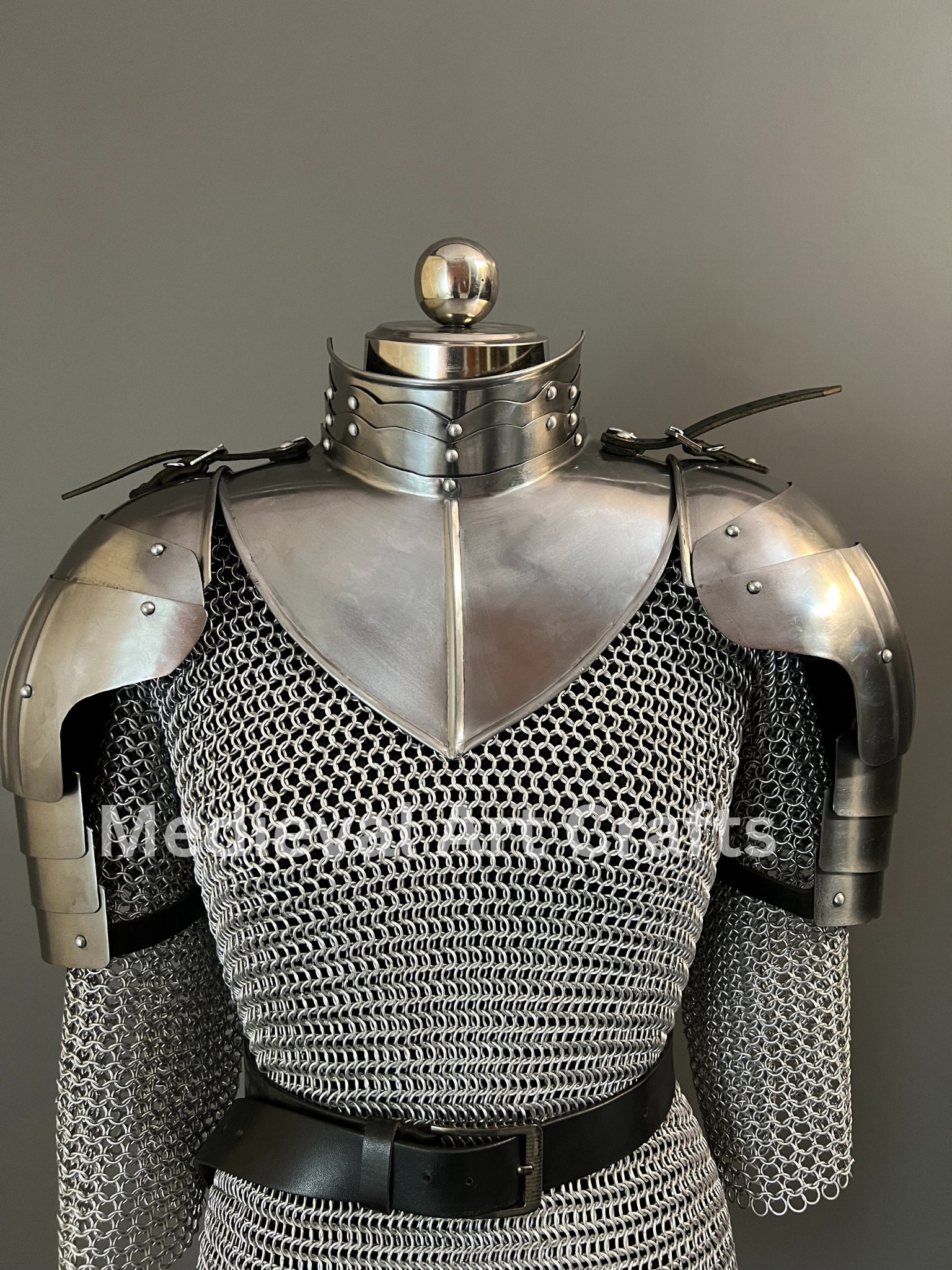 Knight Brave Female Armor, Gorget Pouldron Armor, Cosplay Armor, Sca ...