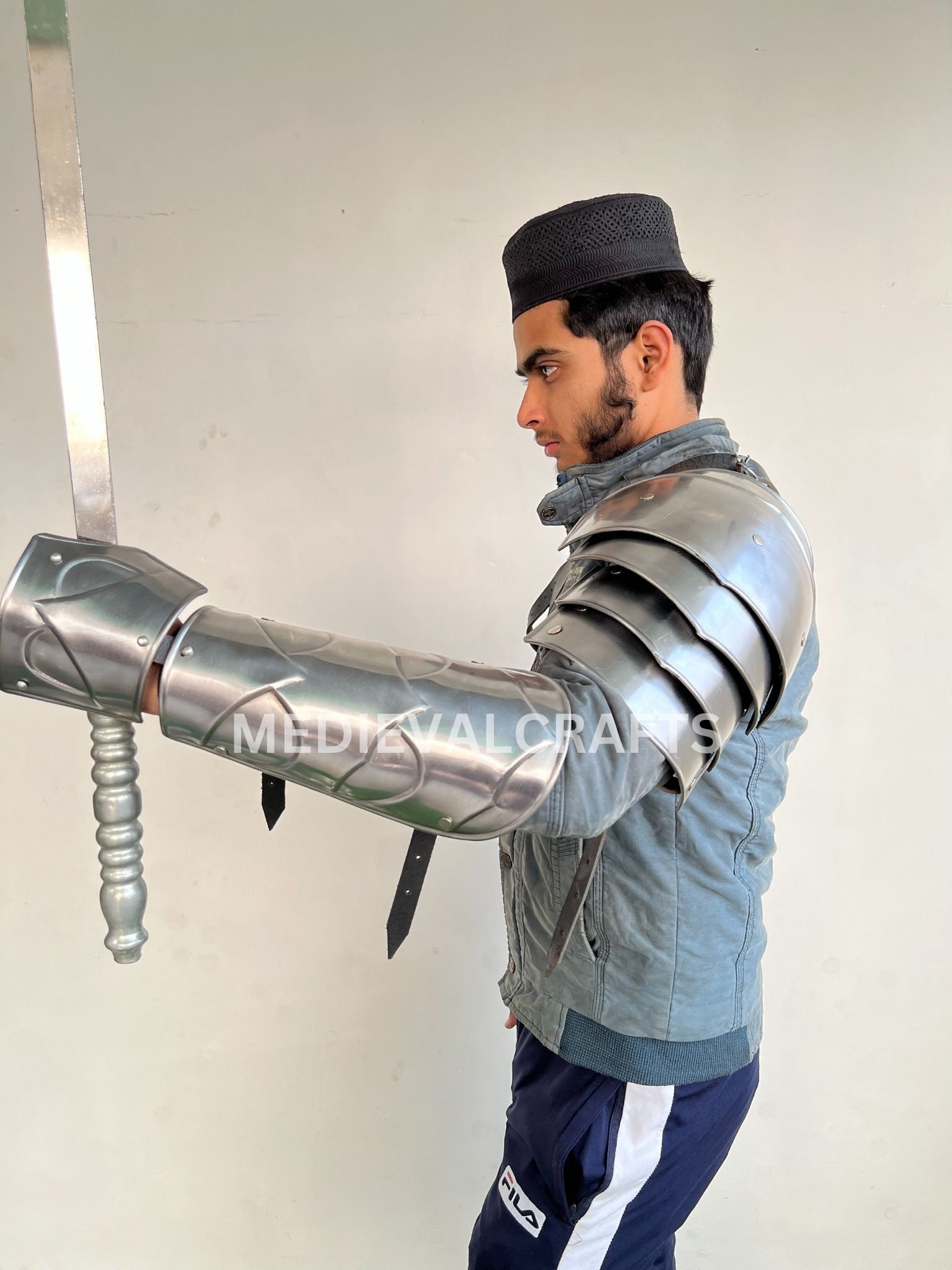 Medieval Knight Shoulder Armor, Bracers Armor, Larp Armor,fantasy Armor ...