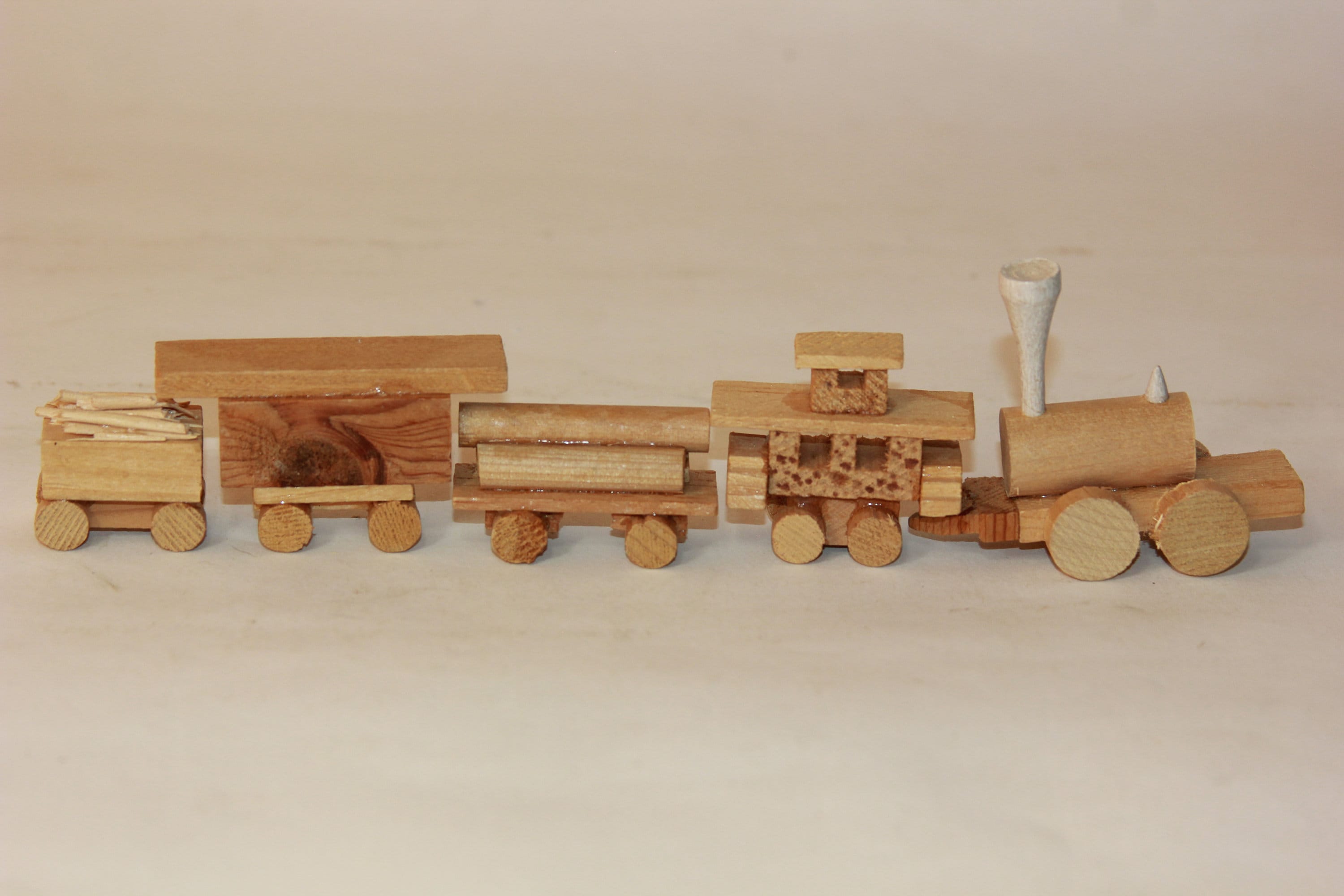 Vtg Handmade Small Wooden Train Set Vtg 5 Piece Train Decor Knick Knack ...