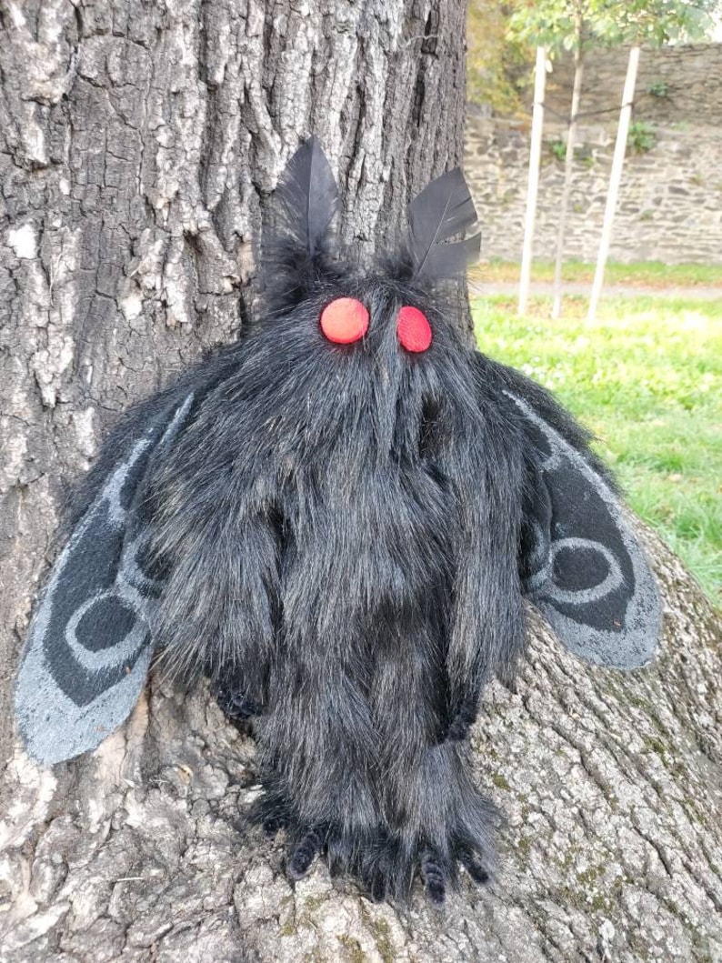 MOTHMAN - Etsy