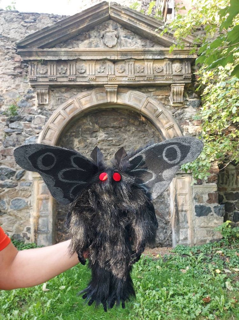 MOTHMAN - Etsy