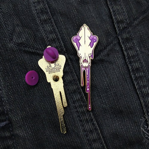 Muntjac Skull Enamel Pin - Etsy