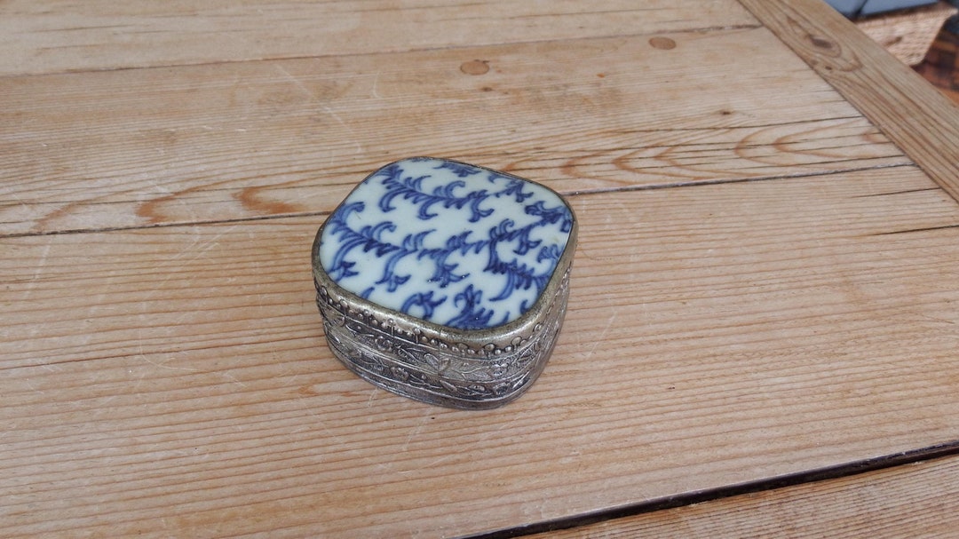 Chinese Shard Trinket Box: Blue & White Porcelain Lid, Metal Case - Etsy