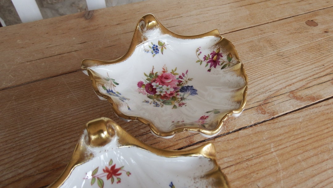 Pair of Hammersley Bone China 'lady Patricia' Pattern Table Salts ...
