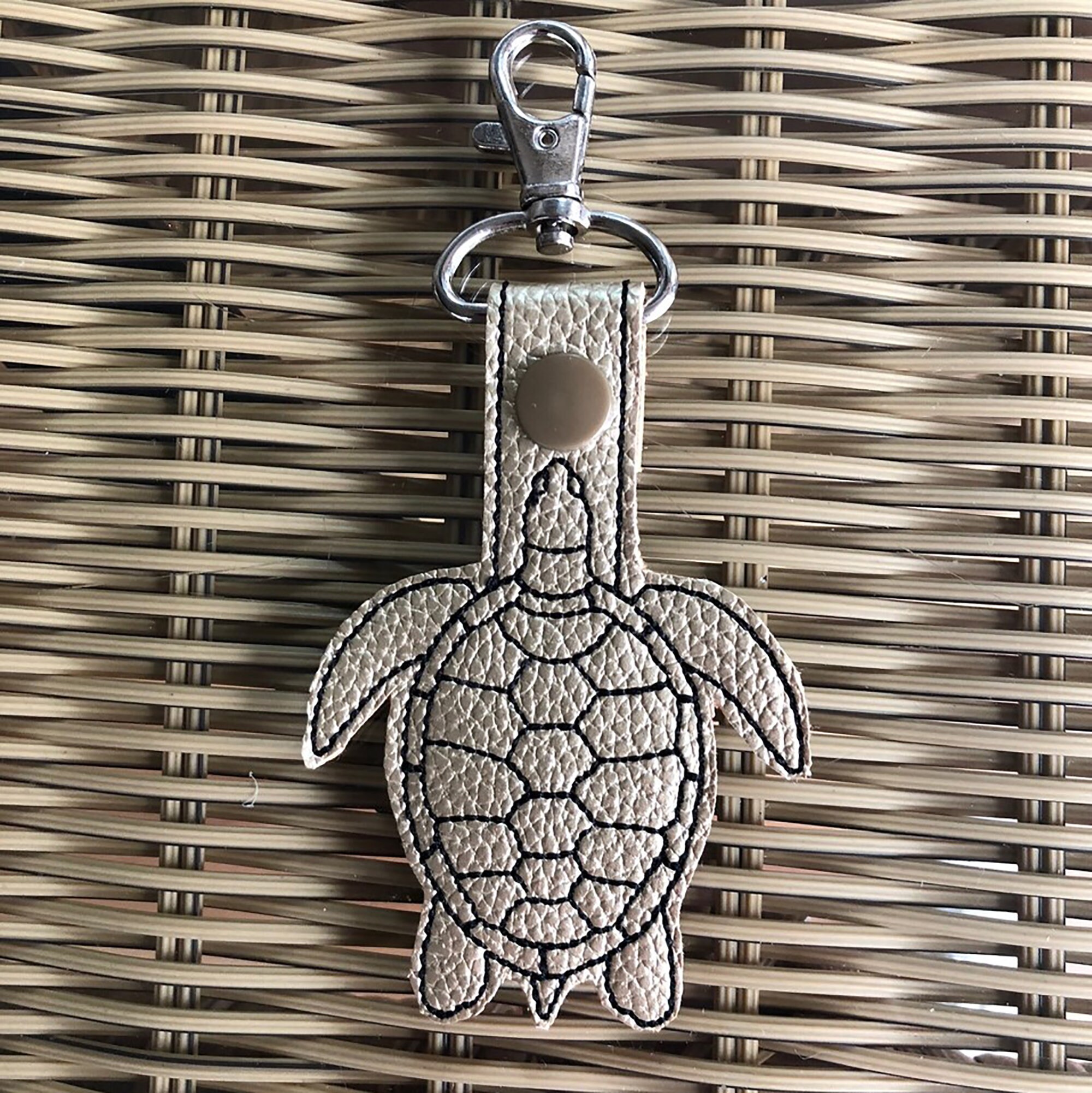 Sea Turtle Embroidered vinyl key ring key tag key fob | Etsy