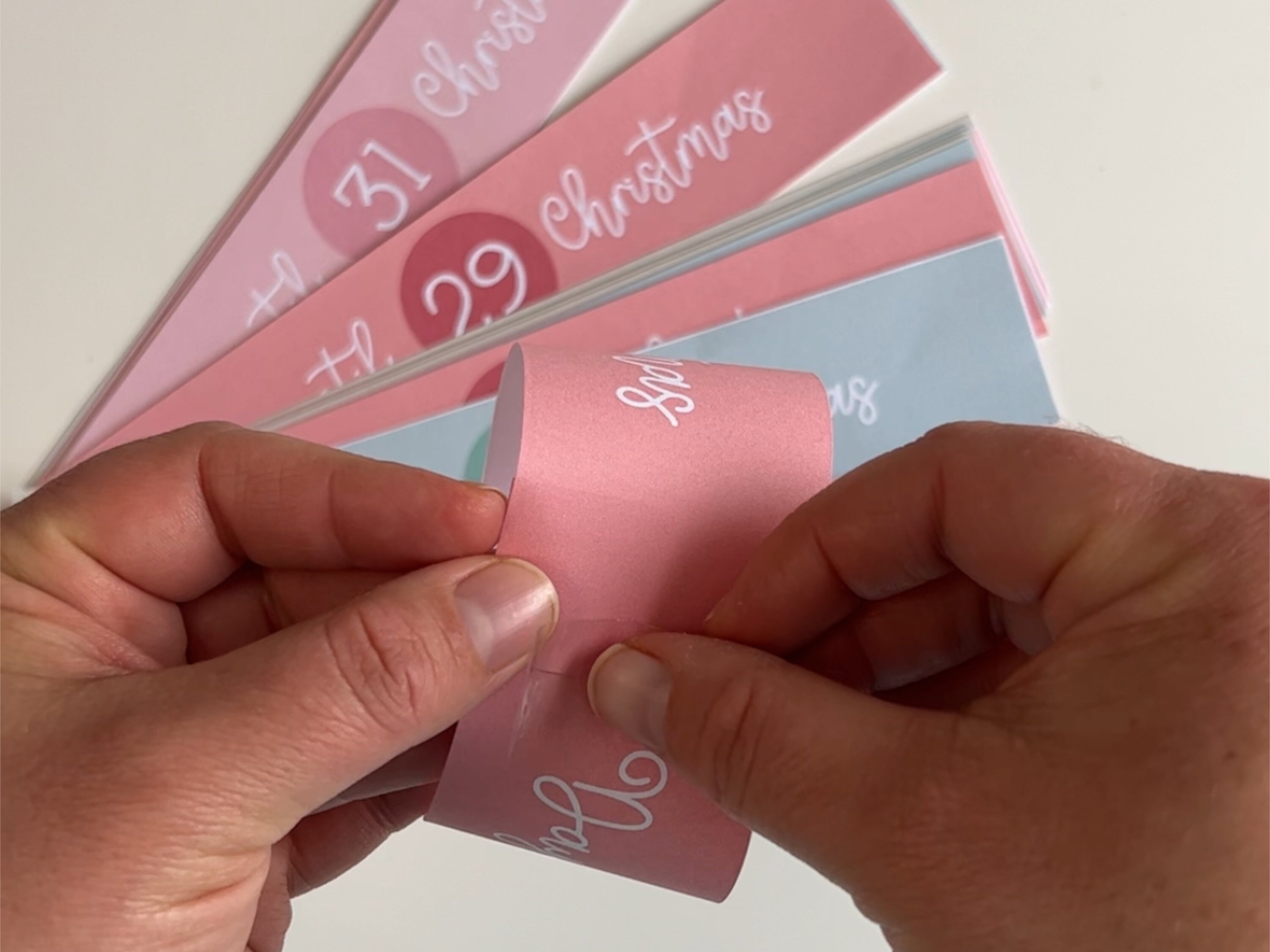 Christmas Countdown Paper Chain Garland, Advent Calendar for Kids ...