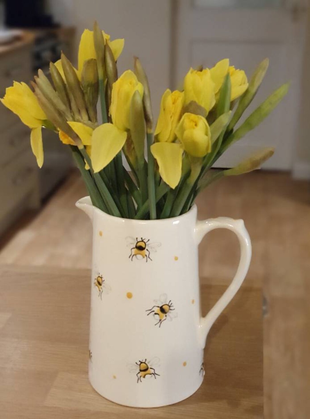 Handpainted Bee Jug - Country Jug - Mothers Day Gift - Bees - Wildlife ...
