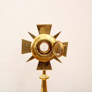 Vintage Monstrance With Luna Antique Ostensory Small Cross Crucifix ...