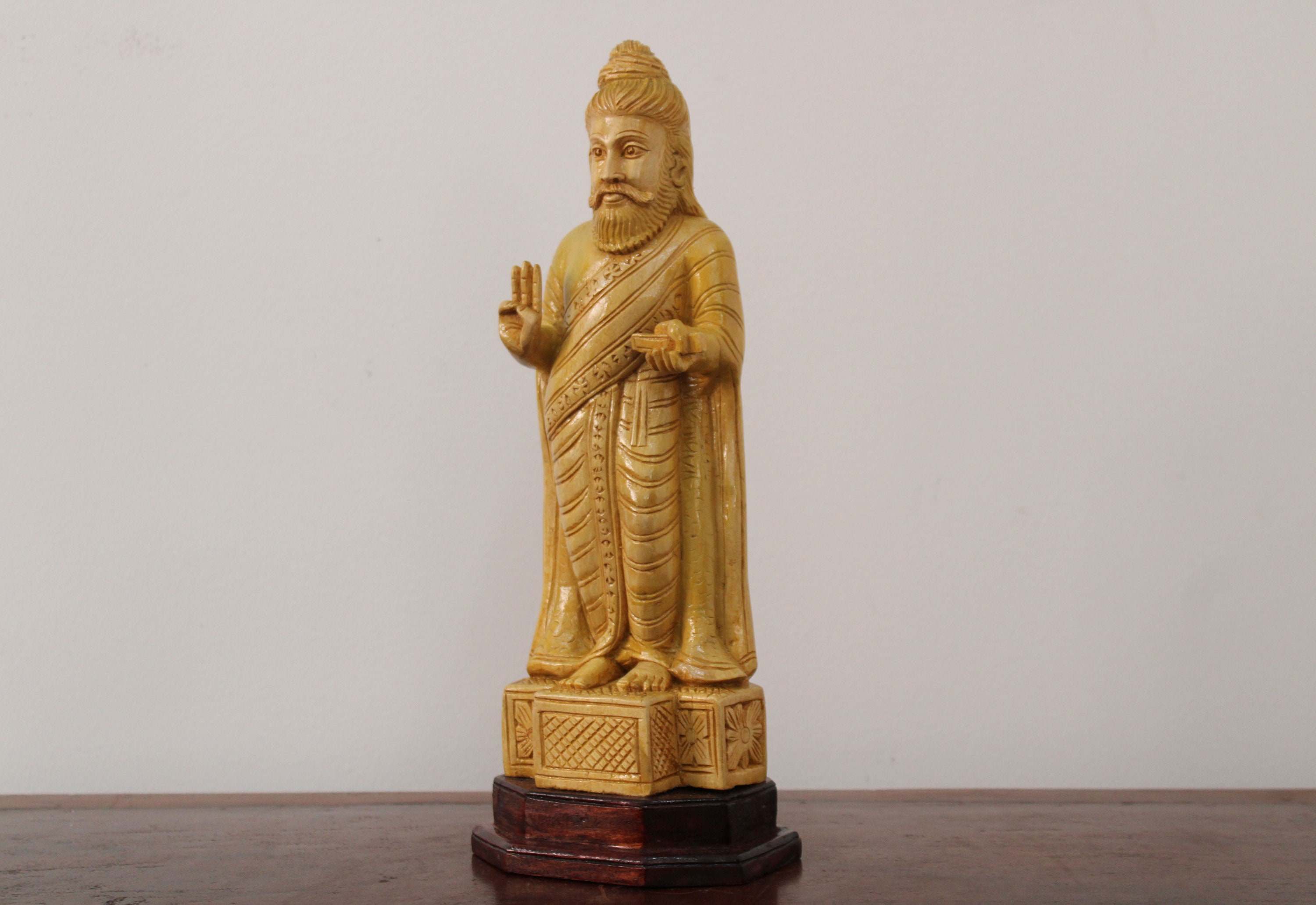 Thiruvalluvar Statue Wooden Valluvar Sculpture Author of the - Etsy
