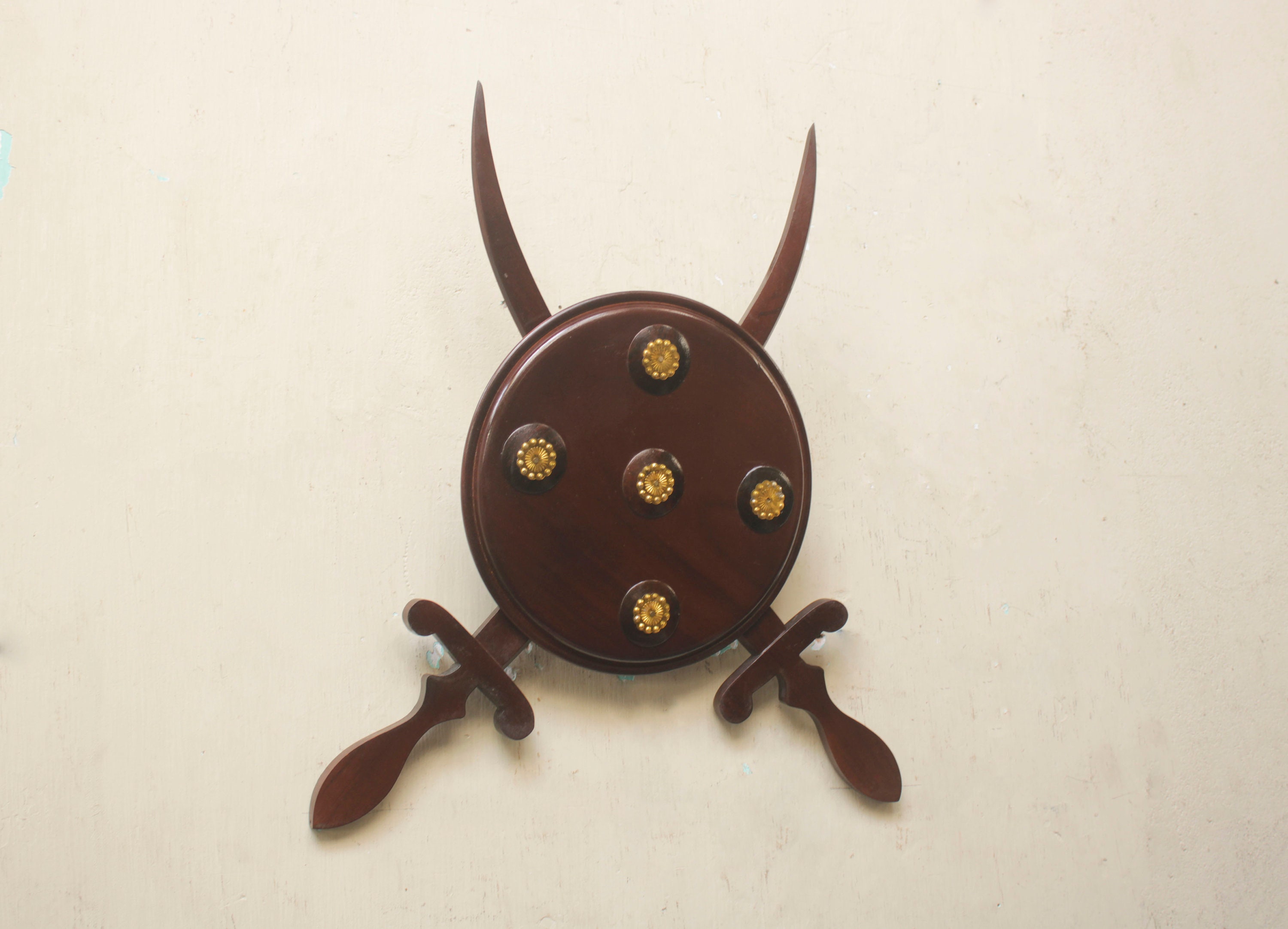 Dhal Talwar Clipart This Stunning Dhal Talwar Wall Hanging From The