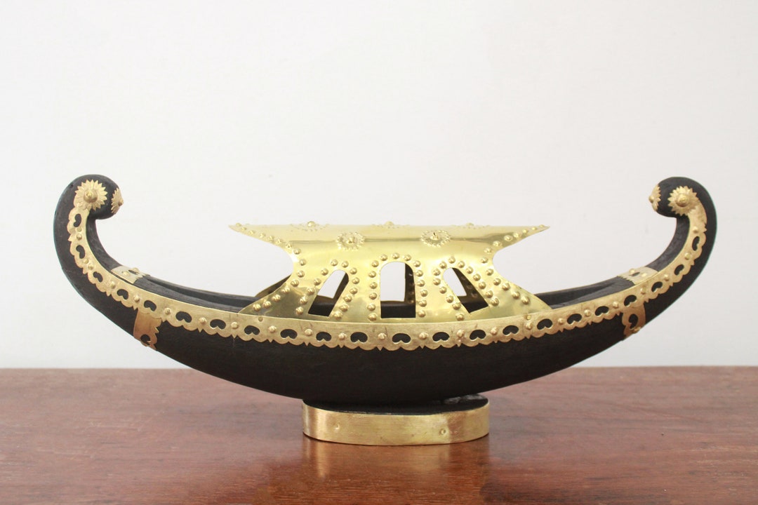 Vintage Wooden Canoe Boat: Kerala Indian Handicraft Decor Antique ...