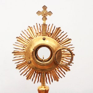 Vintage Monstrance With Luna Antique Christian Home Alatar Chruch ...