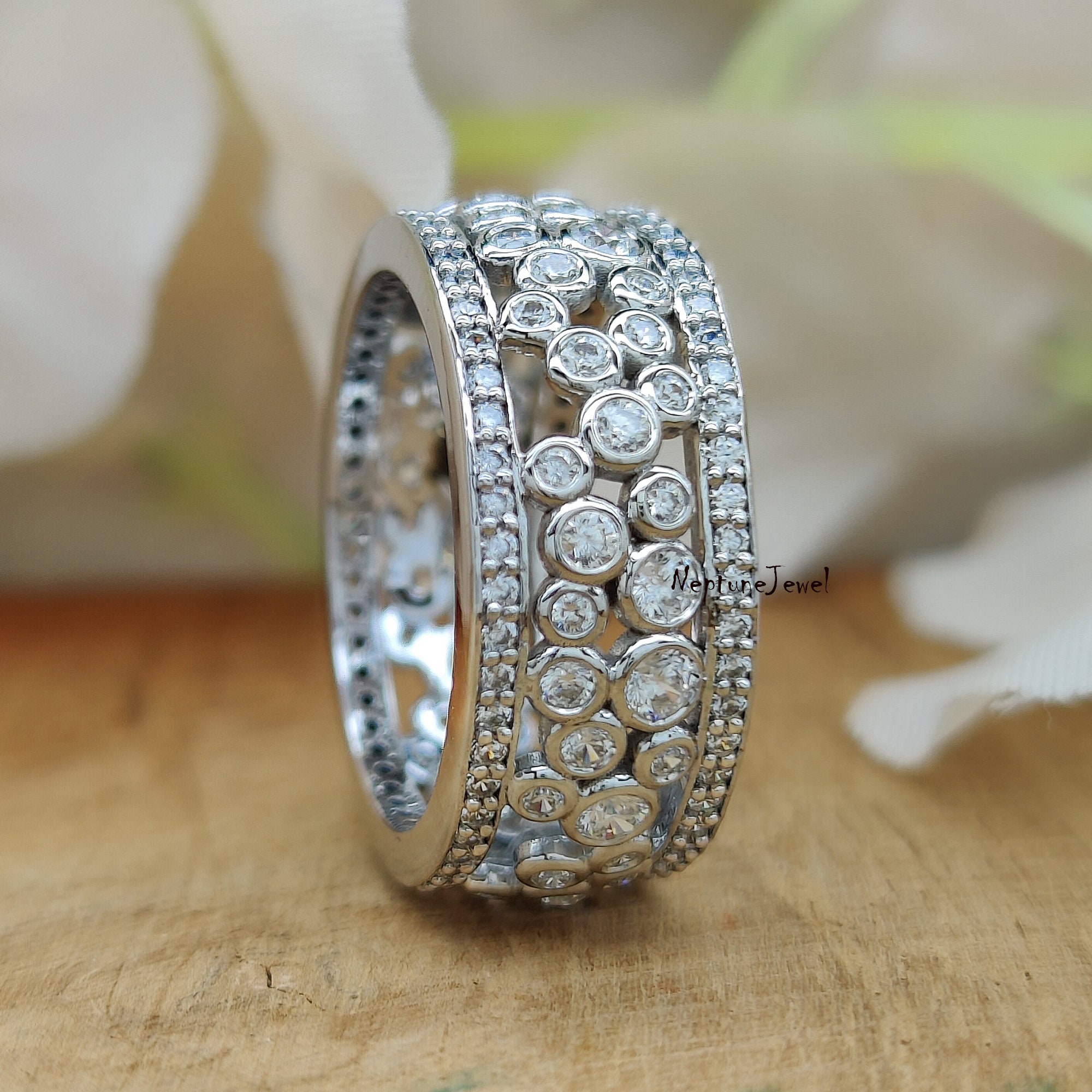 Round Cut Diamond Bezel Set Bubble's Band/ Shining Simulated Diamond ...