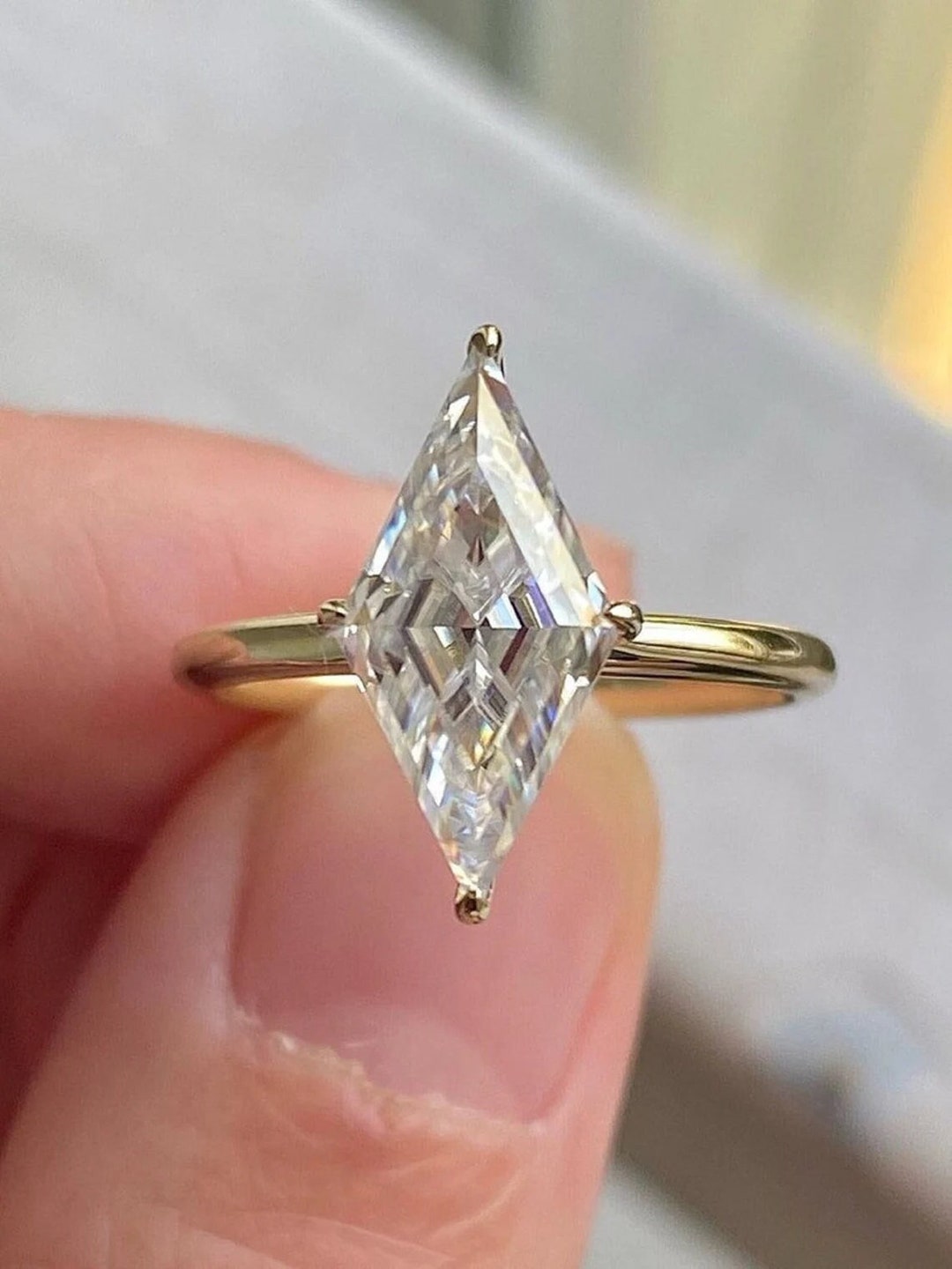 2 Ct Lozenge Moissanite Diamond Engagement Ring / Kite Cut Moissanite ...