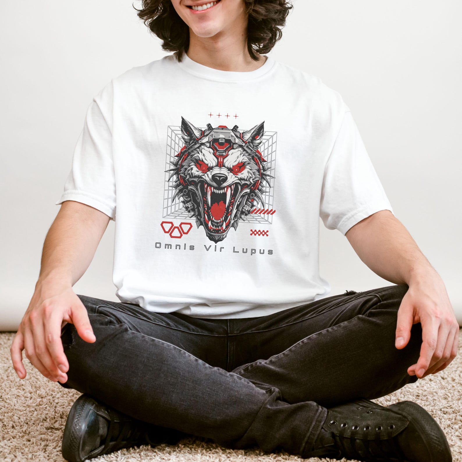 Red Rising Inspired Tee | Omnis Vir Lupus | Sci-fi Wolf Shirt | Perfect ...
