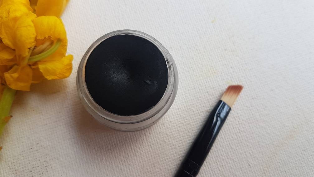 Buy Sample Kajal Black Kajal Eyeliner. Goth Makeup Smokey Eyes Online ...