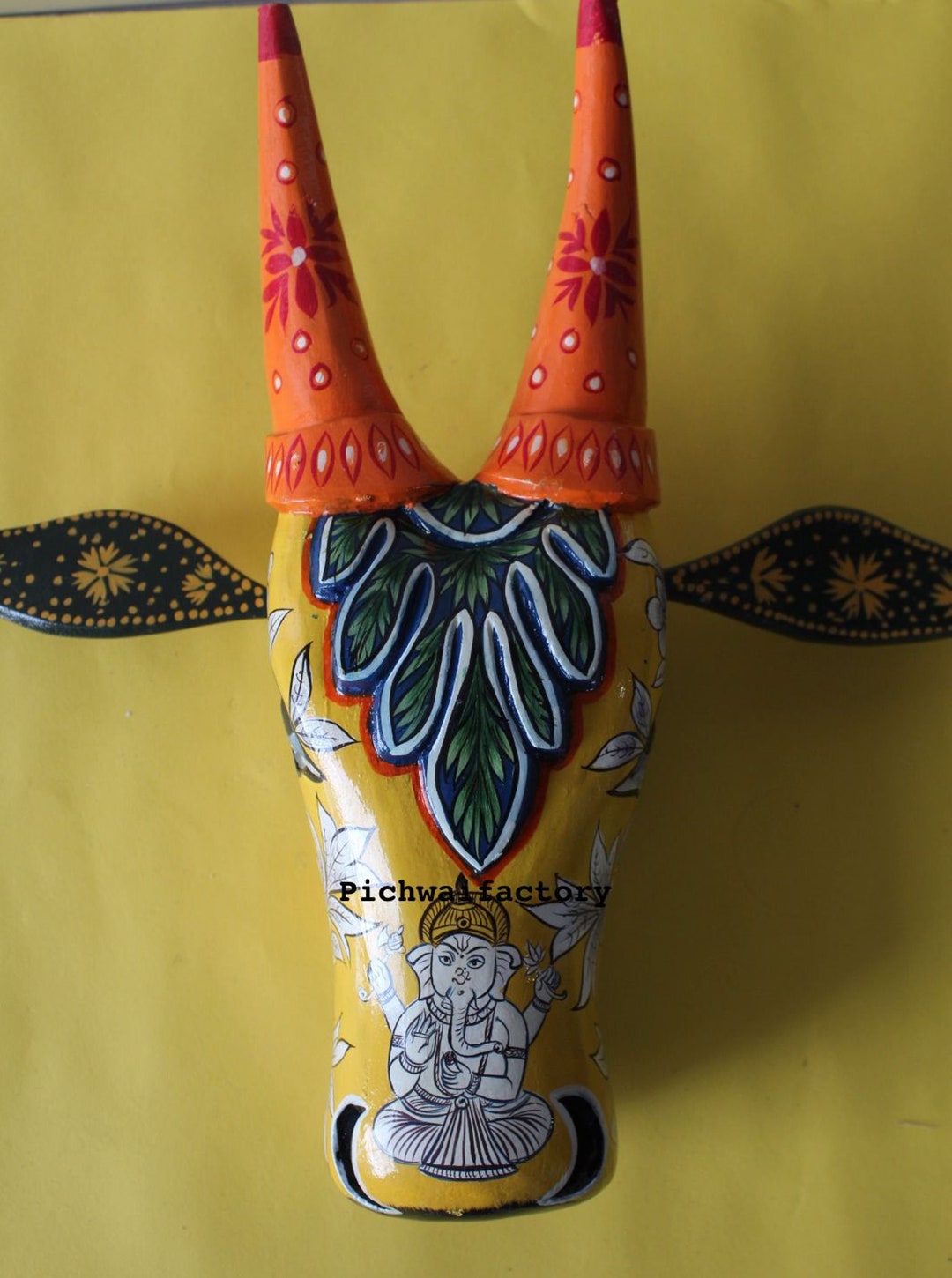 Wood Cow Head Hand Painted Indian Sculpture Entryway Wall Decor Nandi ...