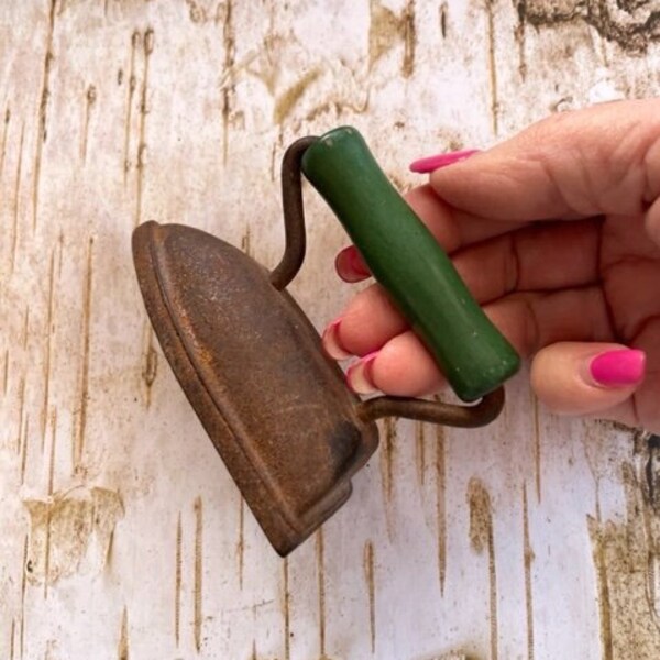 Antique Sad Iron - Etsy