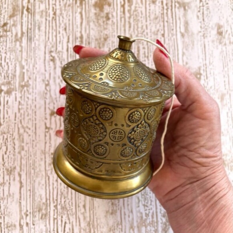 String Holder - Etsy