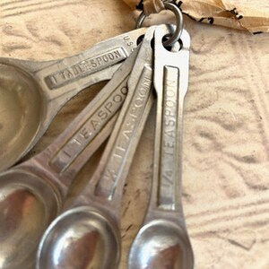 Vintage Measuring Spoons Vintage Kitchen Tools Retro Kitchen Decor - Etsy
