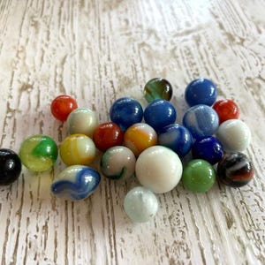 Vintage Glass Marbles 22 Multi Colored Marbles Vintage Toys - Etsy