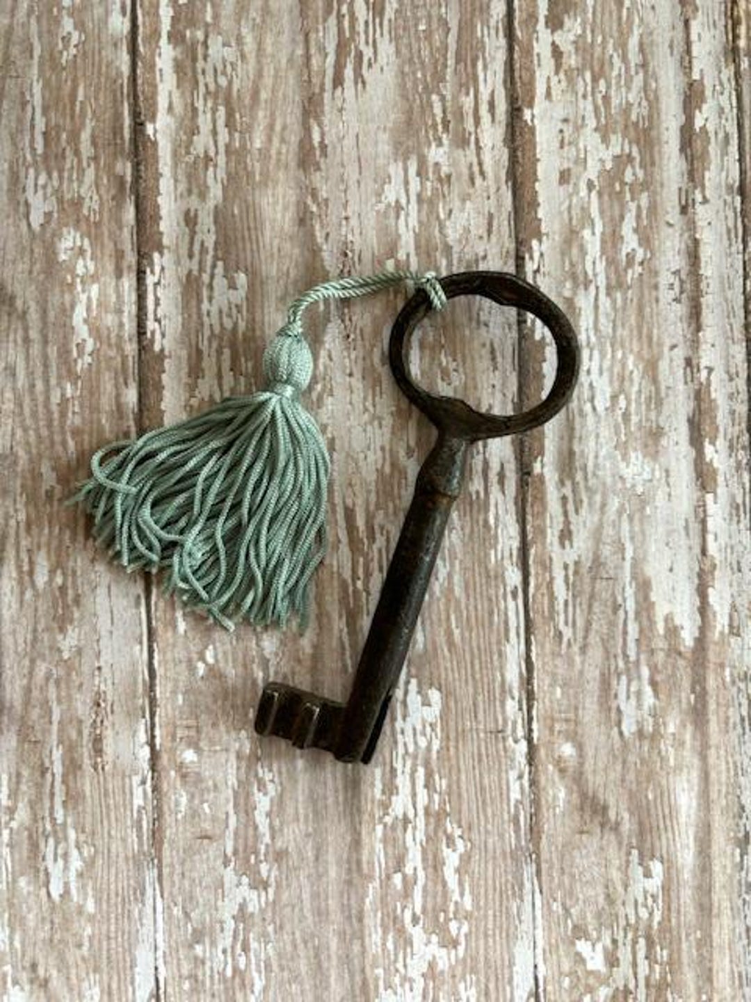 Large Antique Iron French Gate Key Antique 5 Skeleton Key Antique Home ...