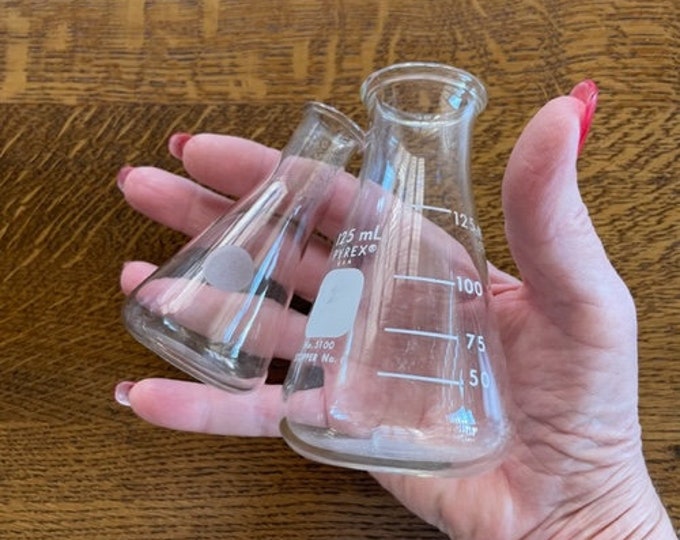1980's Pyrex Lab Glass - Vintage Pyrex Lab Glass Flasks - Vintage Home ...