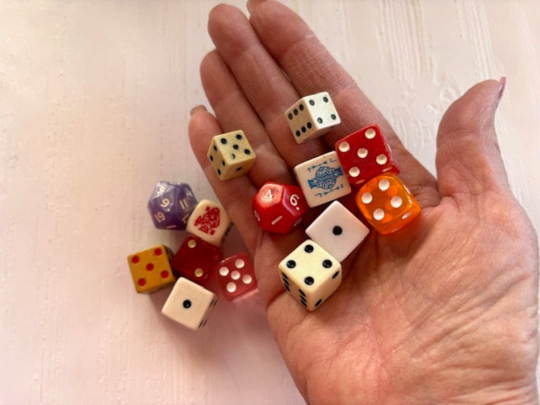 Vintage Dice Lot - (14) Vintage Game Dice - Mixed Media Supplies - Etsy