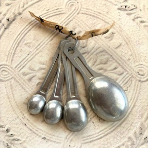 Vintage Measuring Spoons Vintage Kitchen Tools Retro Kitchen Decor - Etsy