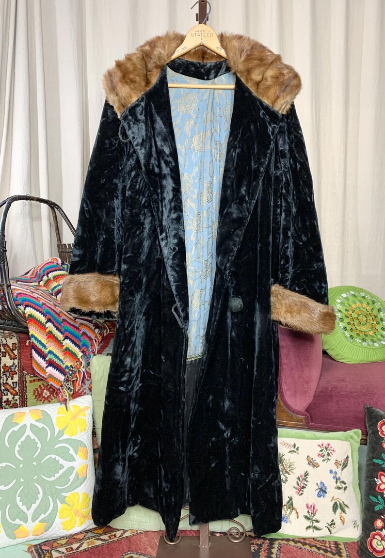 1920s Velvet and Fur Opera Coat - Etsy