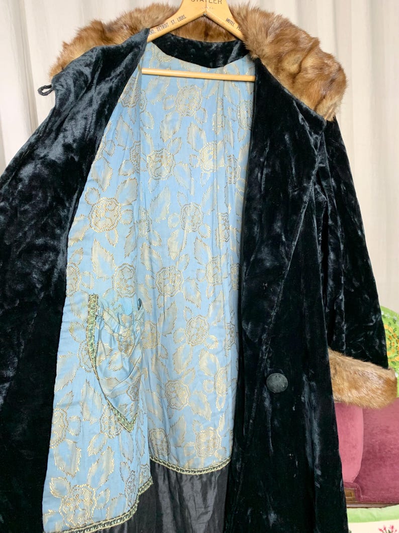 1920s Velvet and Fur Opera Coat - Etsy