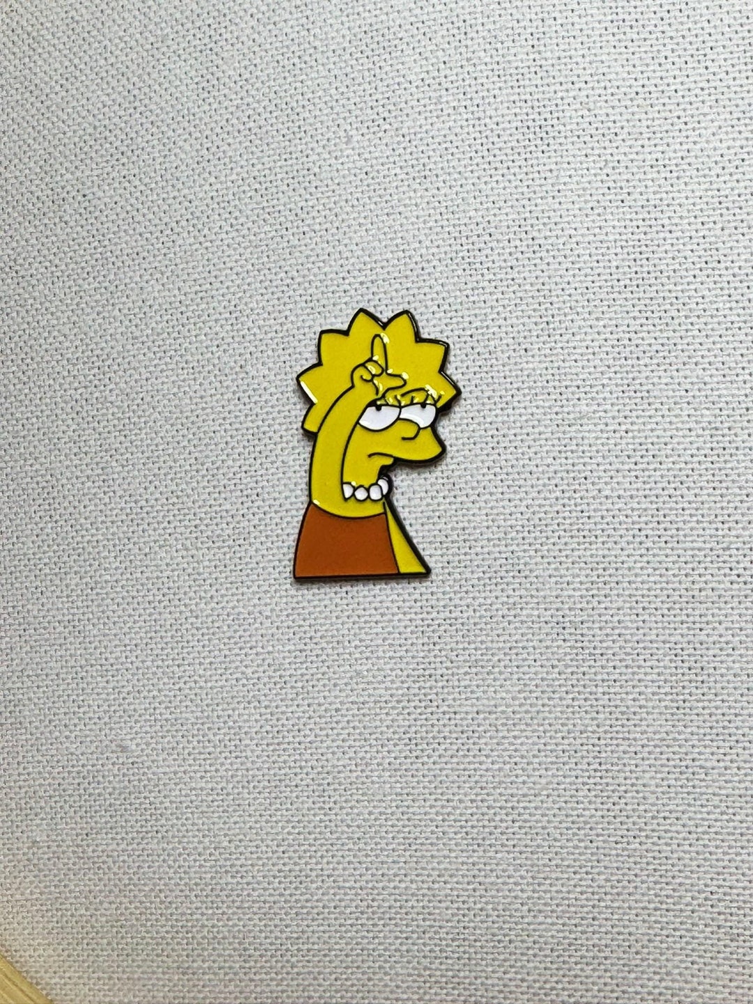 Lisa Simpson Die Simpsons Metall Emaille Pin Anstecker Anstecknadel ...