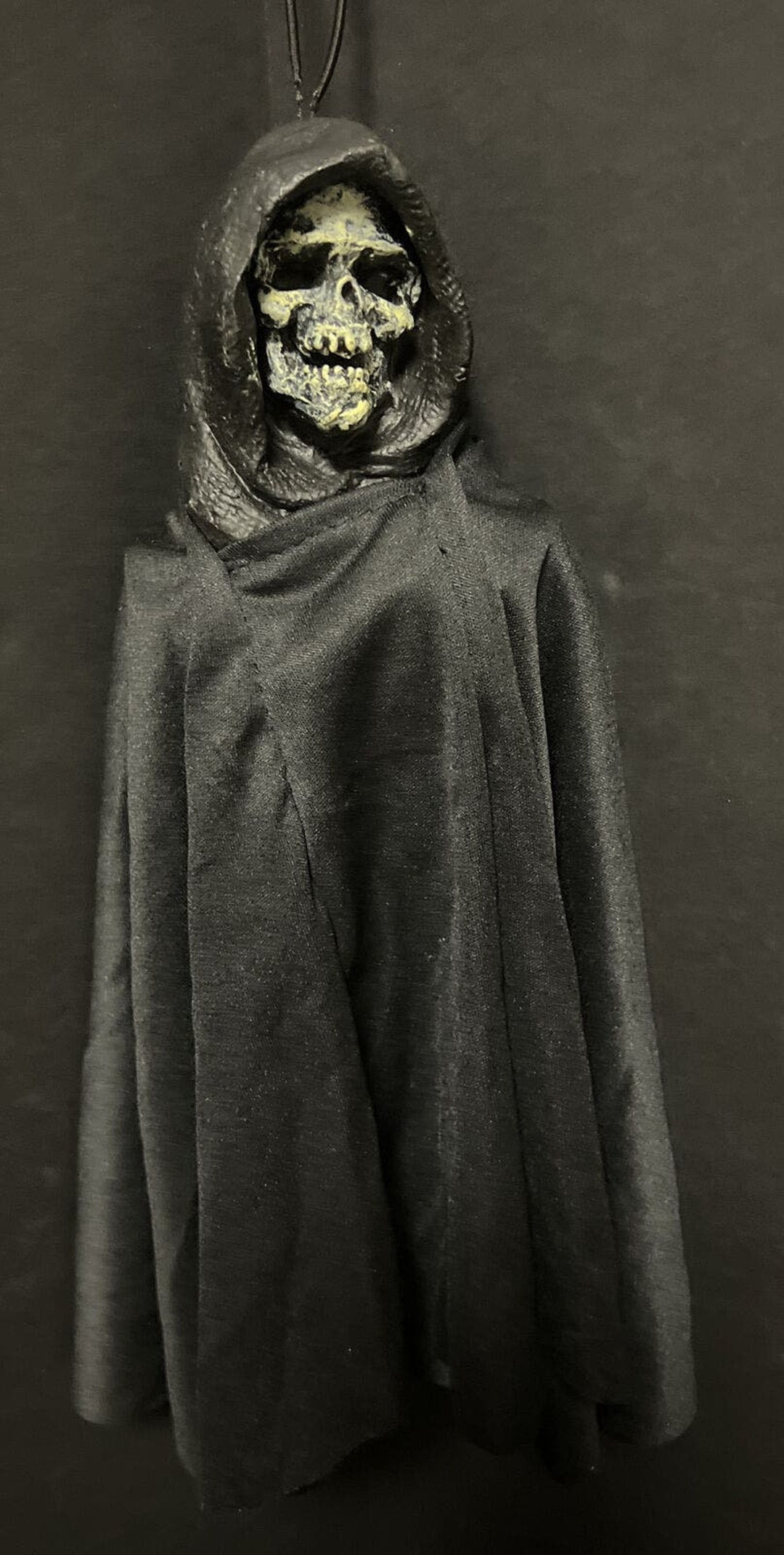 Paper Magic Group Hanging Grim Reaper Skeleton Prop Cape Halloween 14 ...