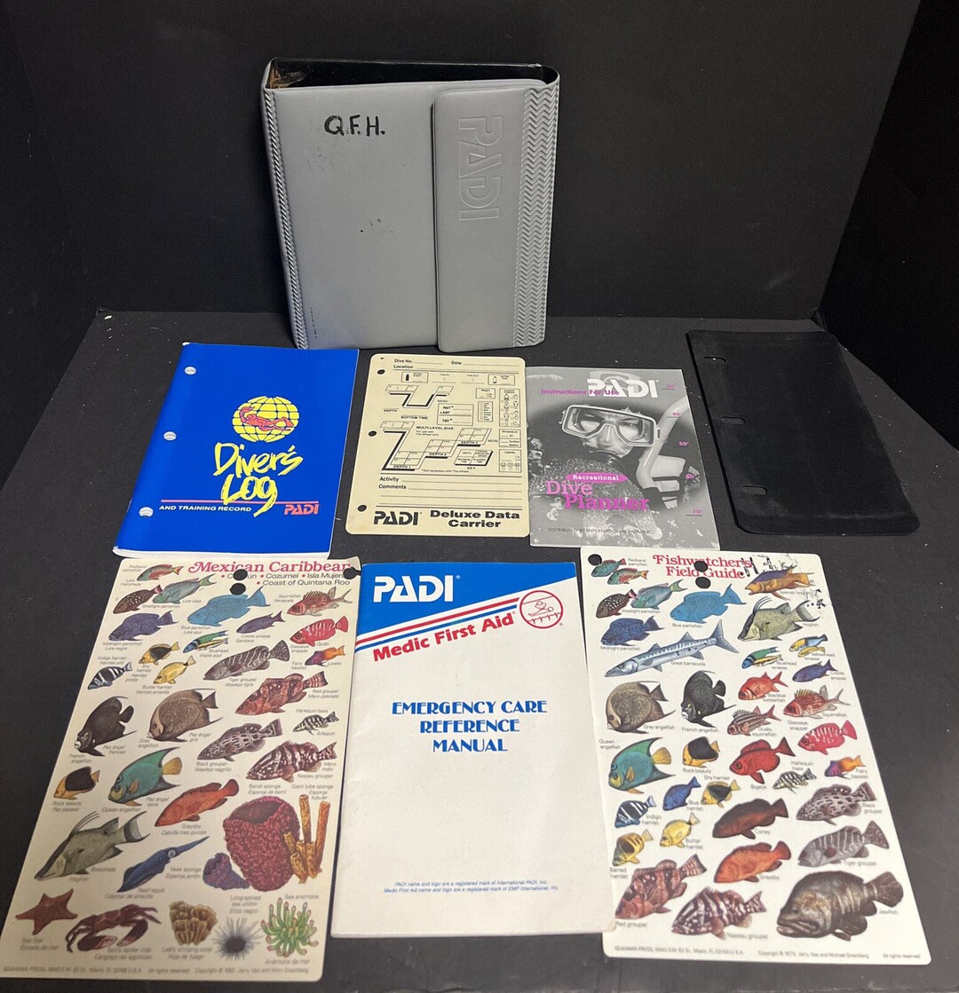 PADI Diver Manual Dive Planner Data Carrier Emergency Care Field Guide ...