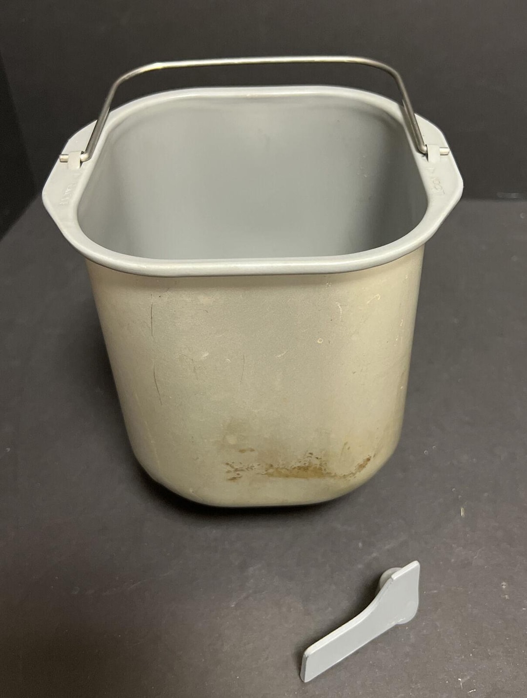 Breadman TR-441 TR441 Pan and Paddle Bread Maker Bread Machine ...