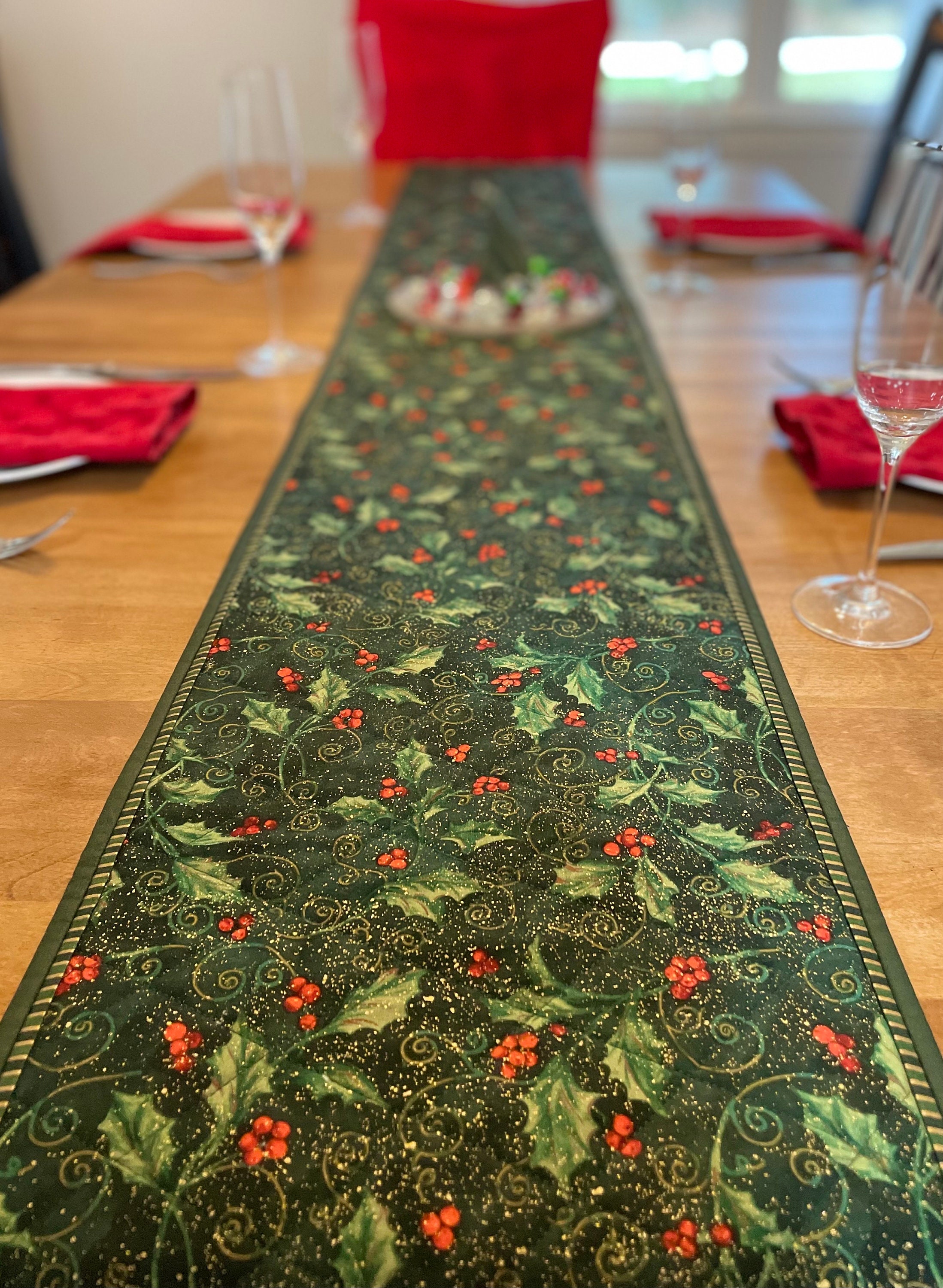 Traditional Holly Table Runner - Etsy