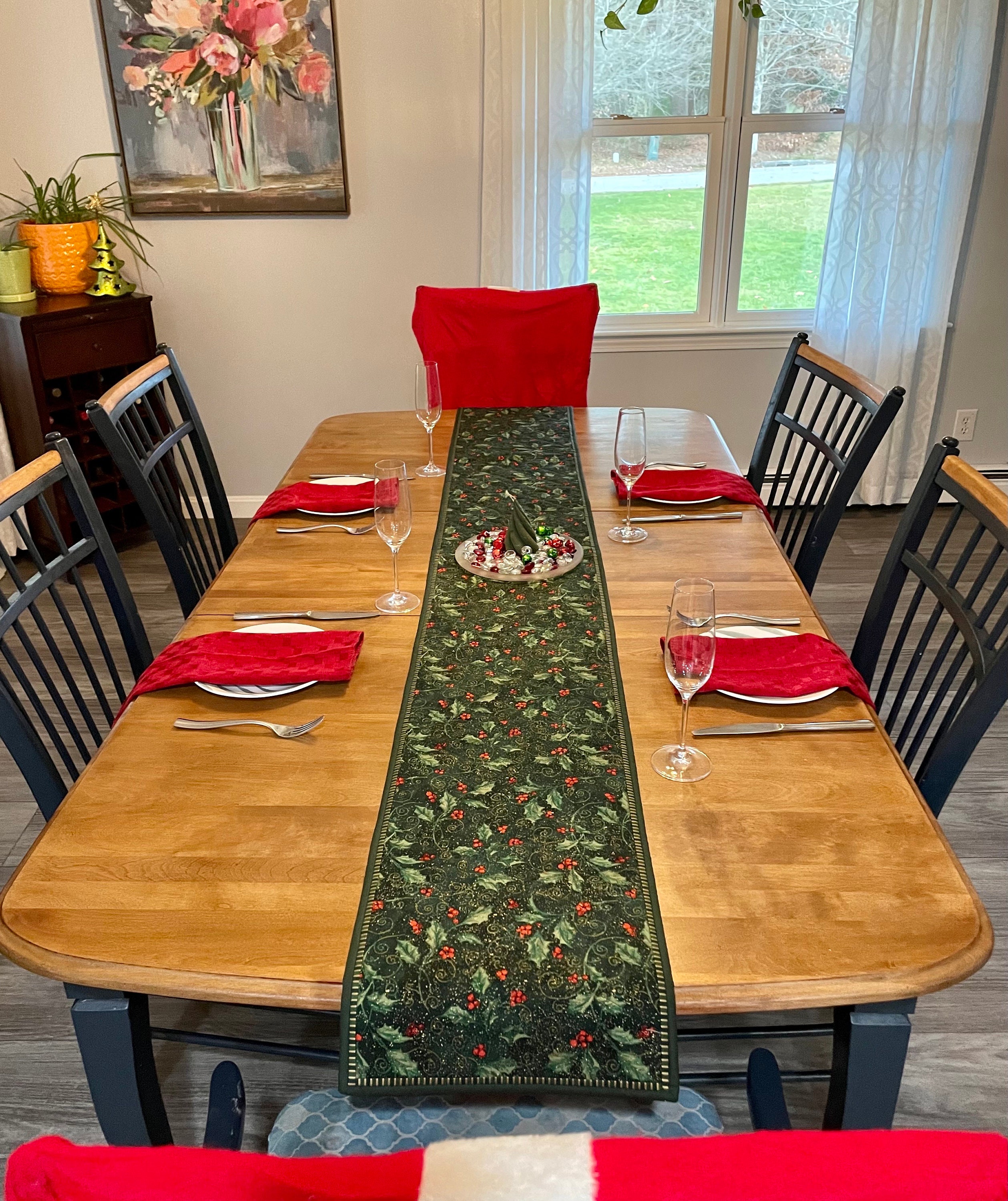 Traditional Holly Table Runner - Etsy
