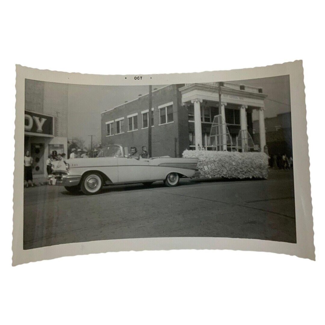 Vintage Black & White 1950s Snapshot Parade Float Car Kodak Velox Paper ...