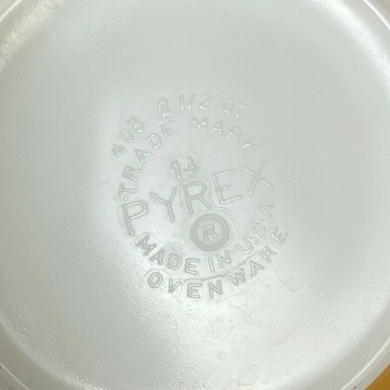 Pyrex Butterfly Gold Mixing Bowl 2.5 Quart Butterscotch White - Etsy