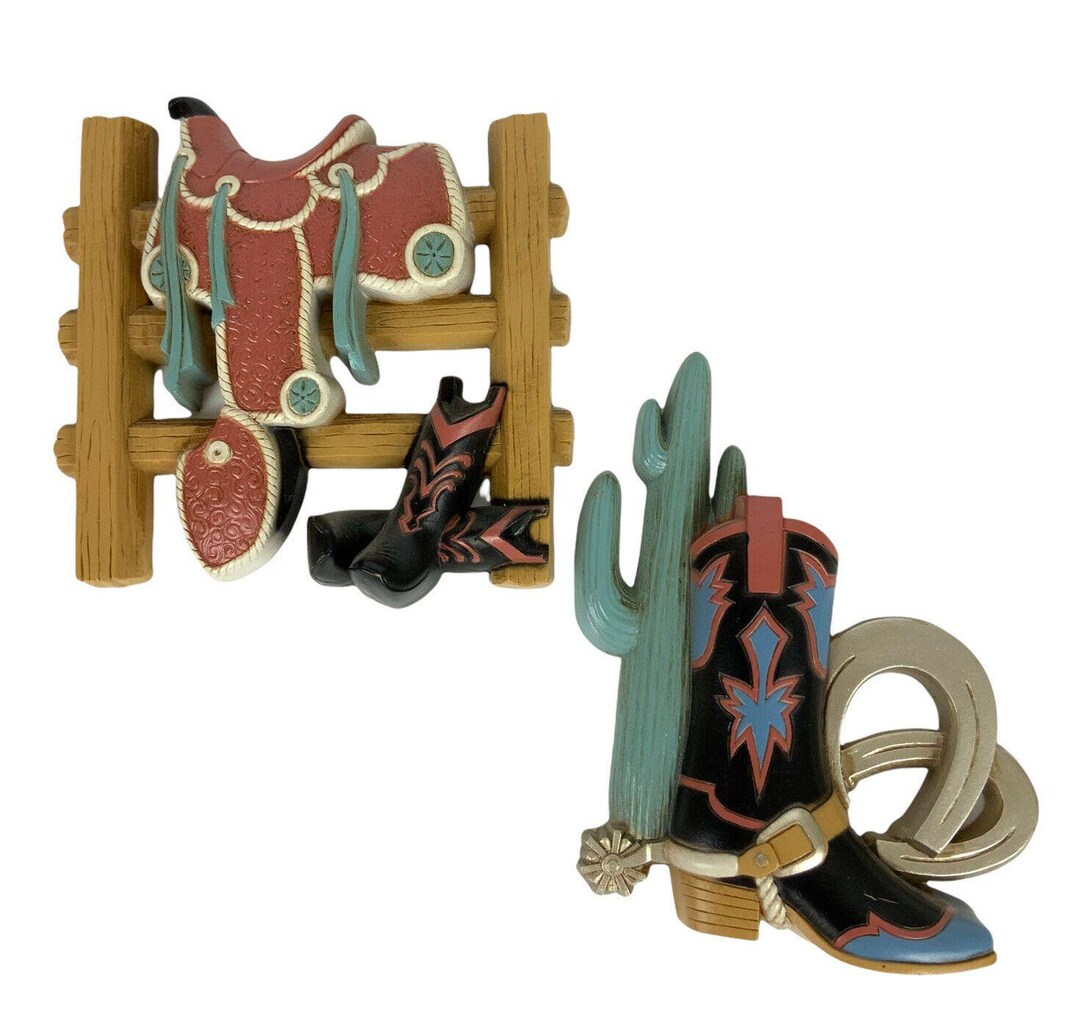 Vintage 1995 Western Themed Wall Plaques With Saddle & Boot Design ...