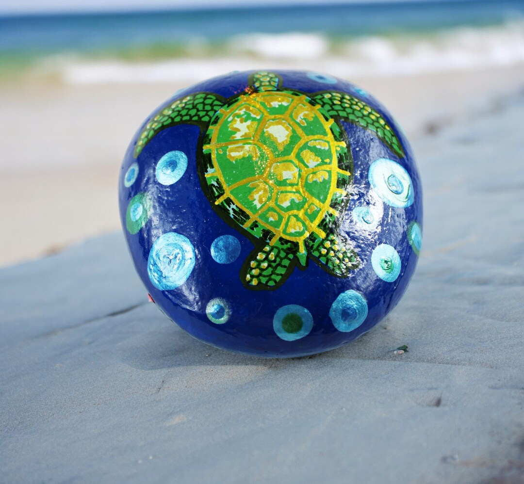 Stone Painted TURTLE GOLD | Painted Pebble | Paperweight | Painted ...