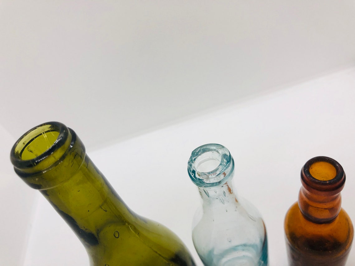 Vintage Small Bottle Collection Set of 3 Mini Vase Pharmacy Gift Parfum ...