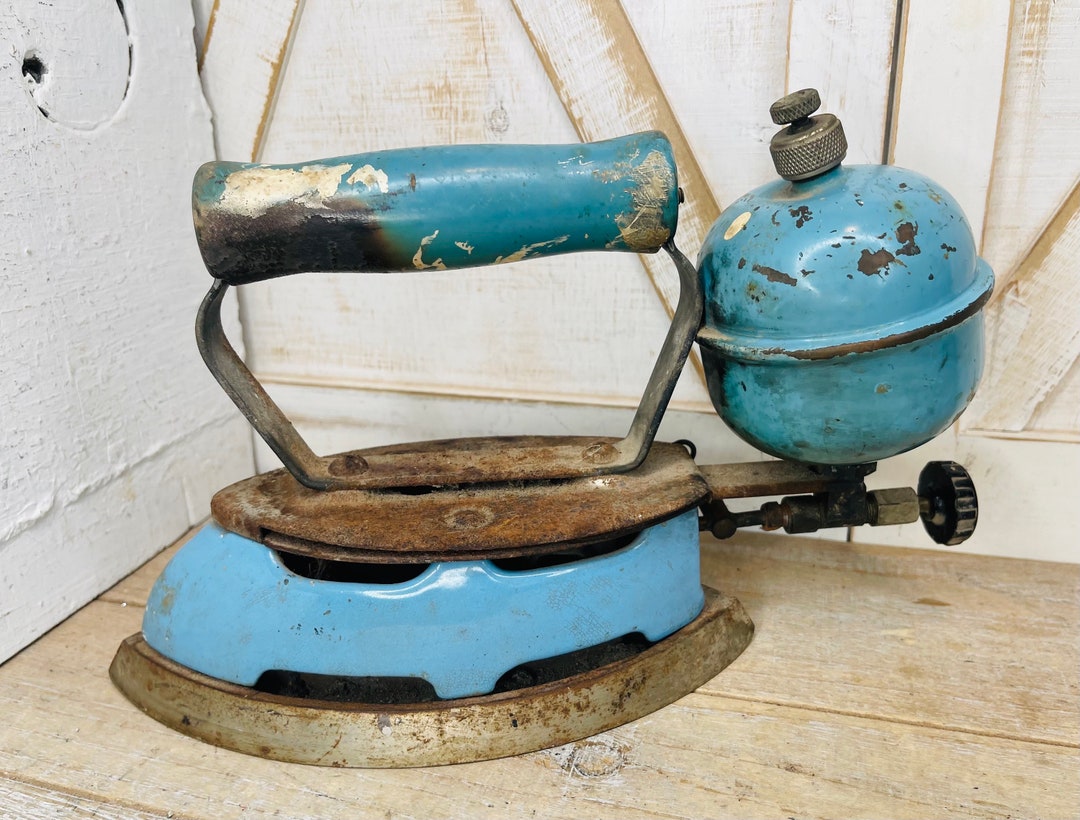 Vintage Aqua Blue Steam Iron, Antique Clothing Iron, Vintage Blue Iron ...