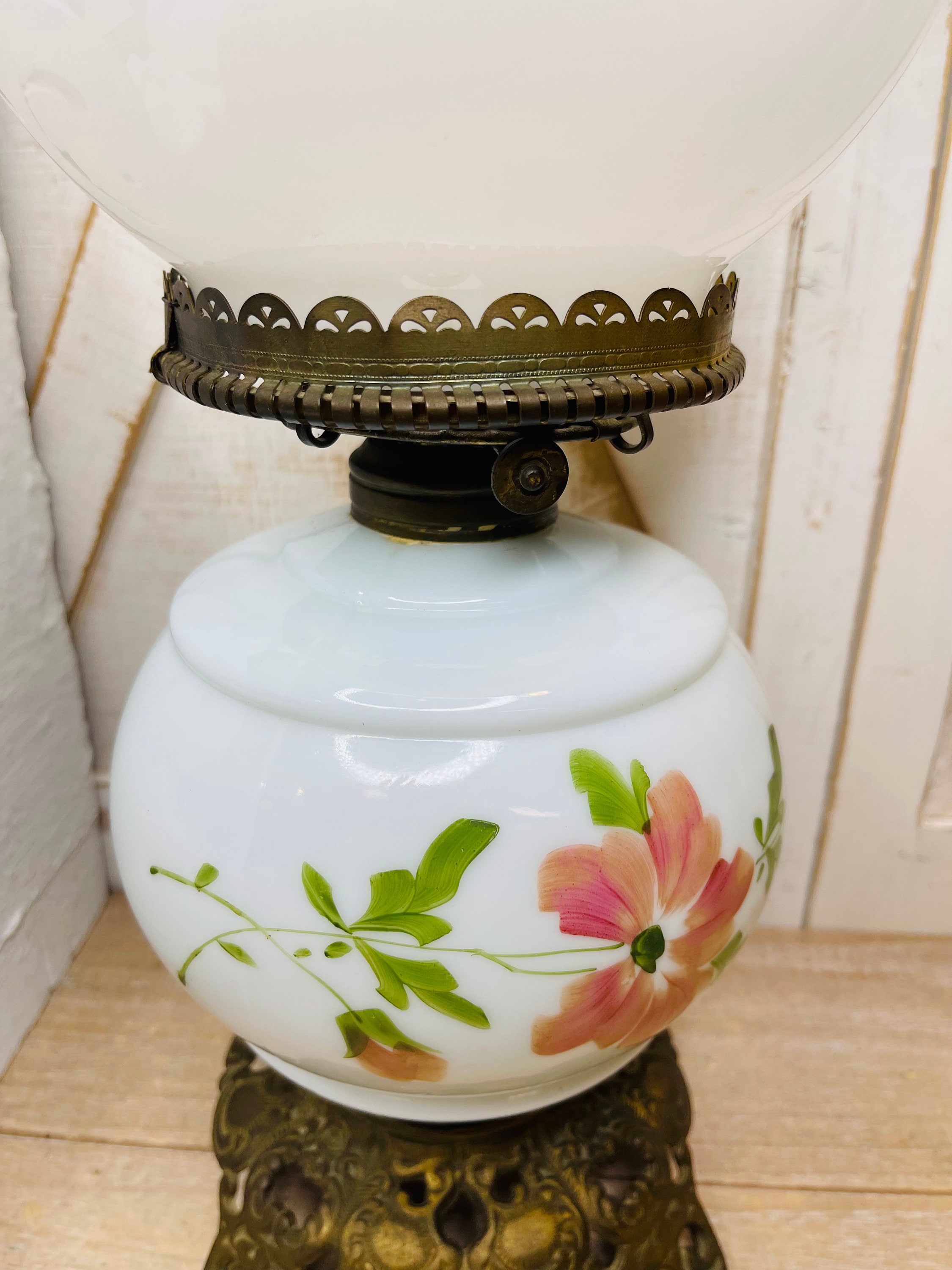 White Milk Glass Table Lamp Vintage Floral Milk Glass Lamp - Etsy