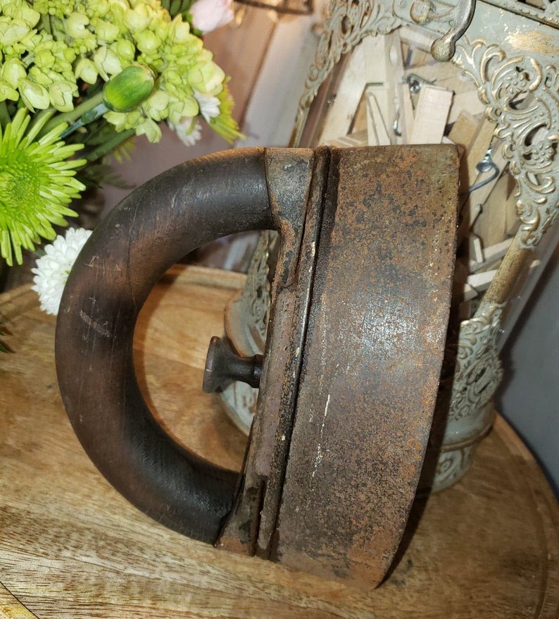 Vintage Iron Primitive Antique Clothing Iron Vintage | Etsy