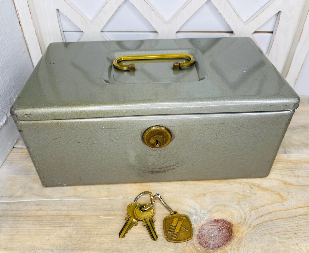 Vintage Heavy Metal Cash Box With Key, Vintage Bank Box, Money Box ...