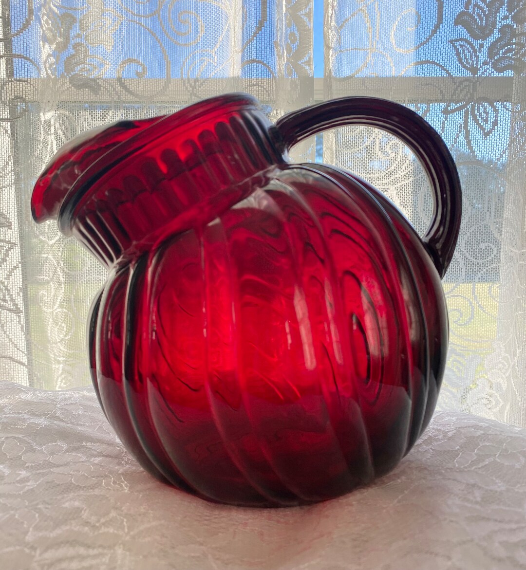 Vintage Ruby Swirl Ball Pitcher 64 Ounce - RARE - Etsy